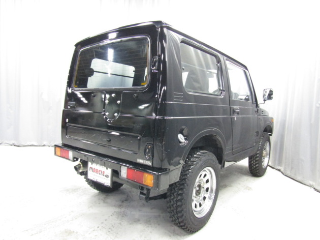 JA11ジムニーブラックボディリフトアップ！オートマで乗りやすい車両です！｜｜ランドクルーザー（ランクル） 中古車販売/高価買取/カスタム 「マークル」｜do-blog（ドゥブログ）