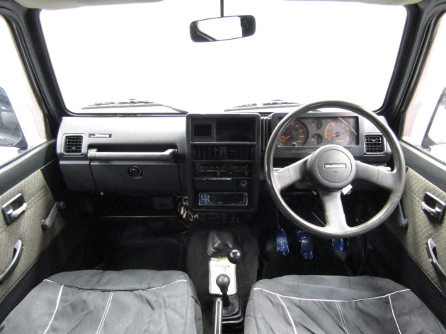 JA11ジムニー5速マニュアル6万キロ！新品オープンカントリーRTタイヤ付です！｜｜ランドクルーザー（ランクル） 中古車販売/高価買取/カスタム 「マークル」｜do-blog（ドゥブログ）